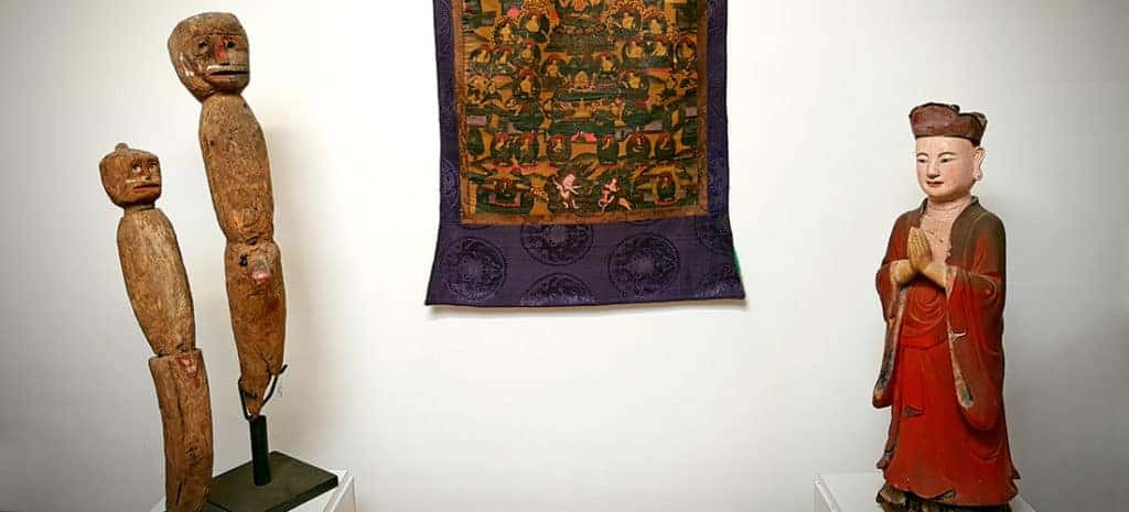Beautiful and reliable authentic Asian and African art